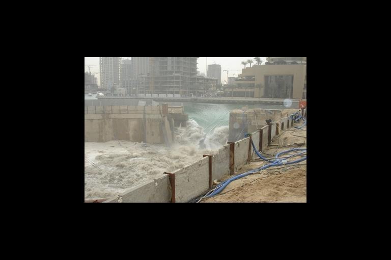 Collapse of sea wall causes Dubai site to flood | News | Building